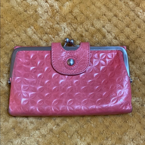 HOBO | Bags | Hobo Coral Pinkish Textured Womens Clutch Wallet | Poshmark